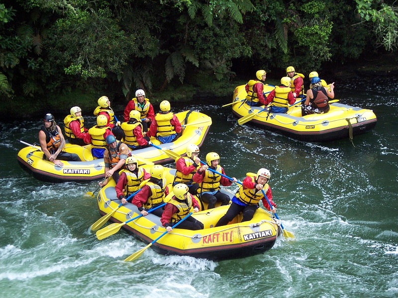 The 6 Classes of White Water Rafting and River Examples - Extreme Sports X