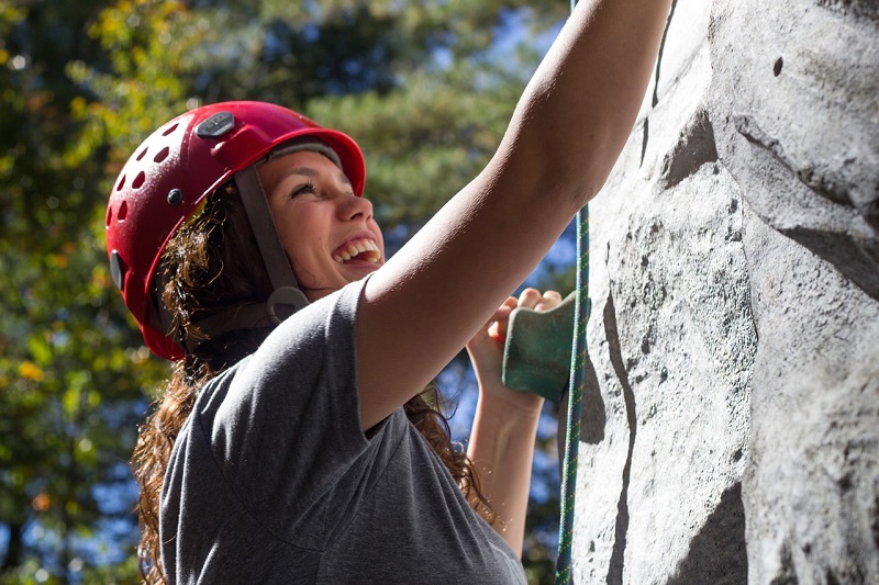 A Guide to Outdoor Rock Climbing for Beginners - Extreme Sports X